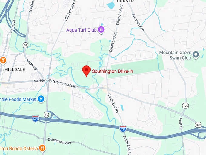 The Vintage Drive-In Theater In Connecticut That's A Throwback To ...