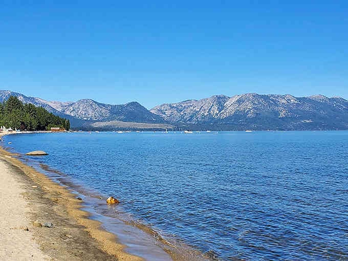 Mountains meet water in a view so stunning, you'll forget which state border you're standing on.