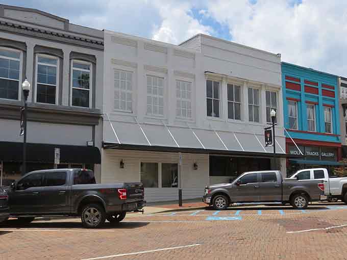 Classic Main Street architecture that looks like it stepped out of a Norman Rockwell painting, minus the expensive frame.