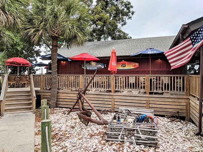 When a restaurant has an anchor in the yard and waterfront views, you know the catch is fresh.