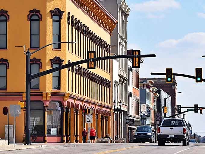 Wide streets and classic storefronts where parking is actually possible, imagine that concept.