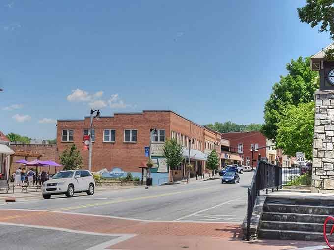 Main Street walkability means your car can rest while you explore this pedestrian-friendly mountain paradise.
