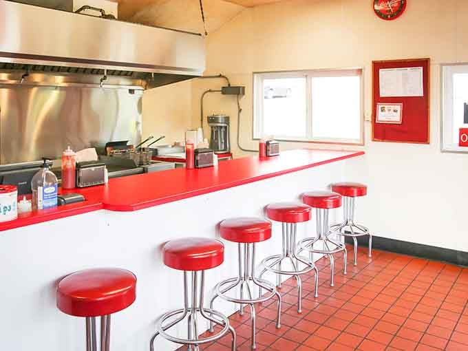 Classic chrome stools and a spotless counter: this is where American diner dreams are still alive and well.