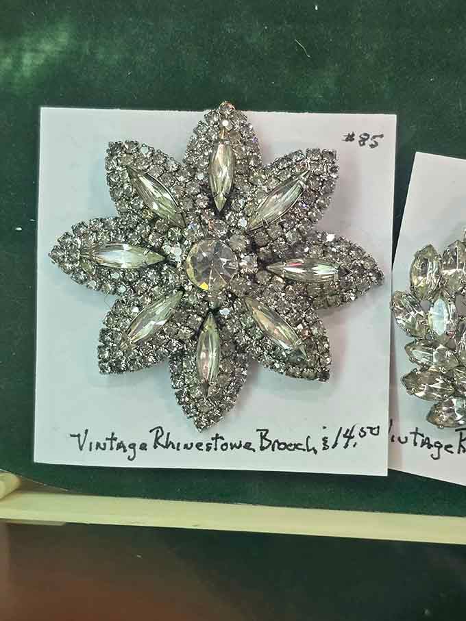 This rhinestone brooch sparkled at someone's wedding reception when Eisenhower was still president, guaranteed.