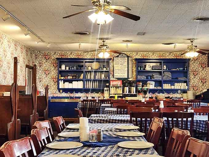 Checkered tablecloths and vintage wallpaper create the kind of timeless atmosphere where memories are made over mashed potatoes.