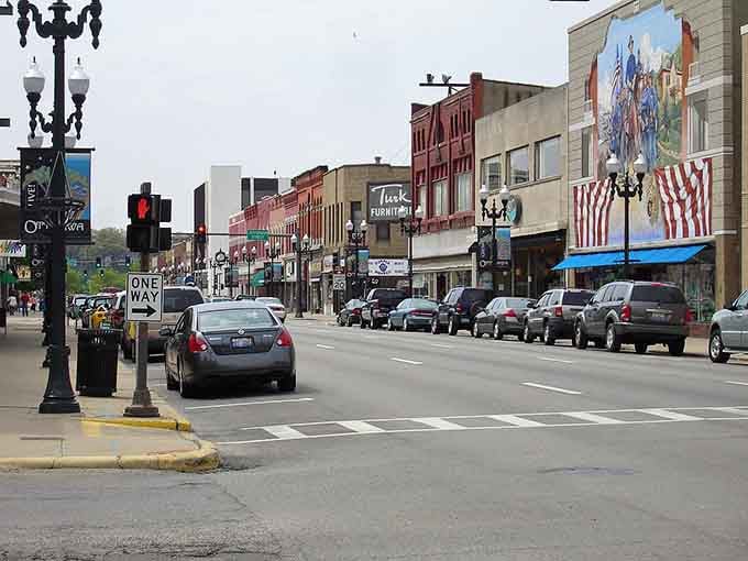 Downtown Ottawa's historic charm reminds you that small-town America still knows how to do main streets right.