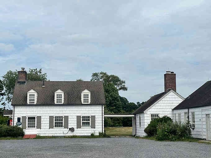 The white clapboard visitor center greets you with that classic North Shore charm and understated elegance.