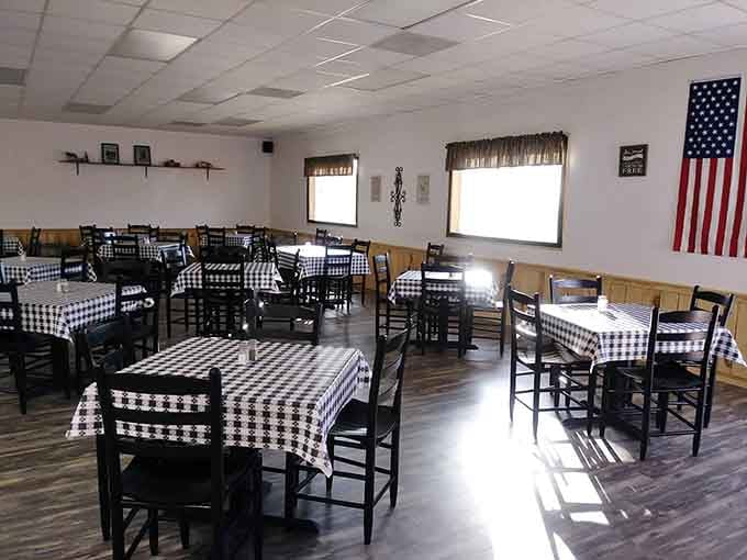 Classic checkered tablecloths and an American flag set the stage for some seriously patriotic eating at CrossRoads.