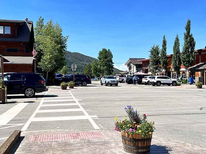 Those flower barrels aren't just decoration; they're Grand Lake's way of showing off its commitment to mountain charm.