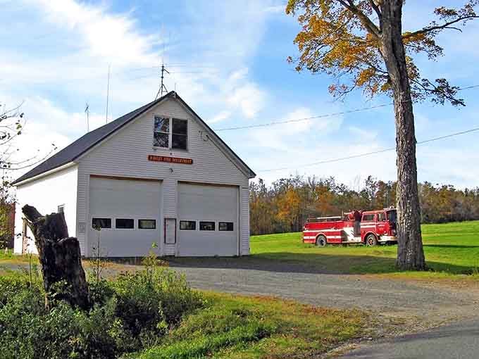 Even the fire department here looks like it stepped out of a Norman Rockwell painting, doesn't it?