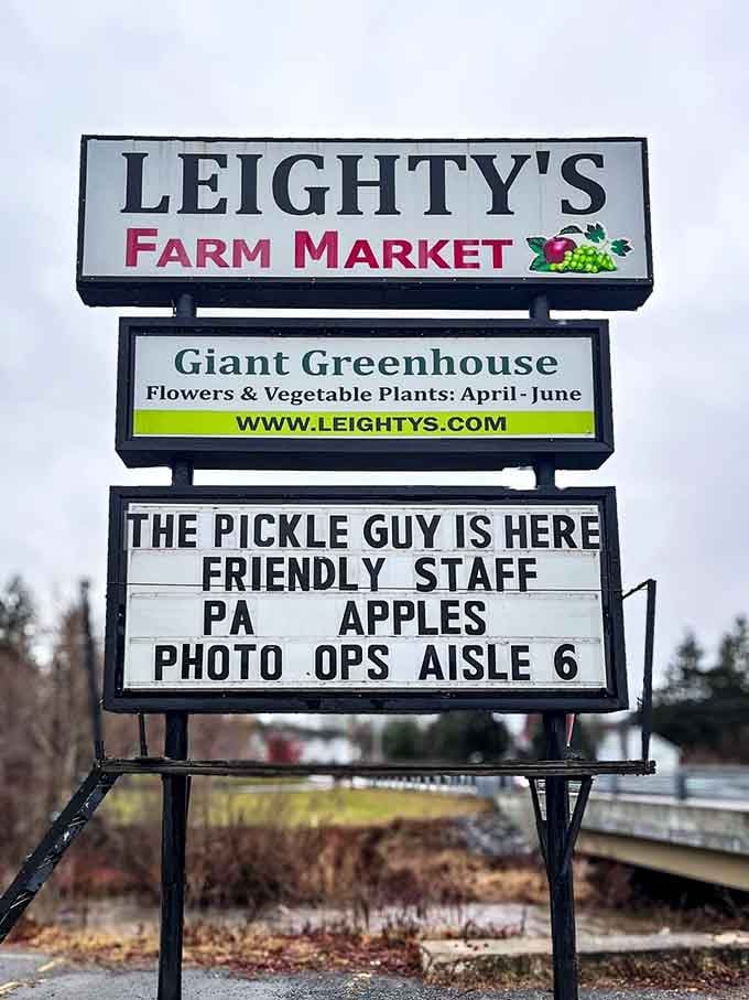 That sign promises friendly staff and photo ops, which is basically the Pennsylvania farm market version of hospitality.