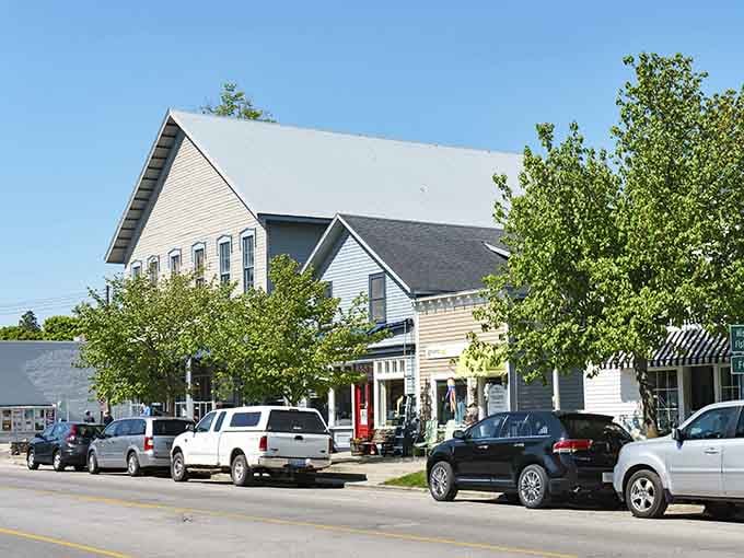 Downtown Leland moves at exactly one speed: gloriously, unapologetically slow, and your blood pressure thanks it.