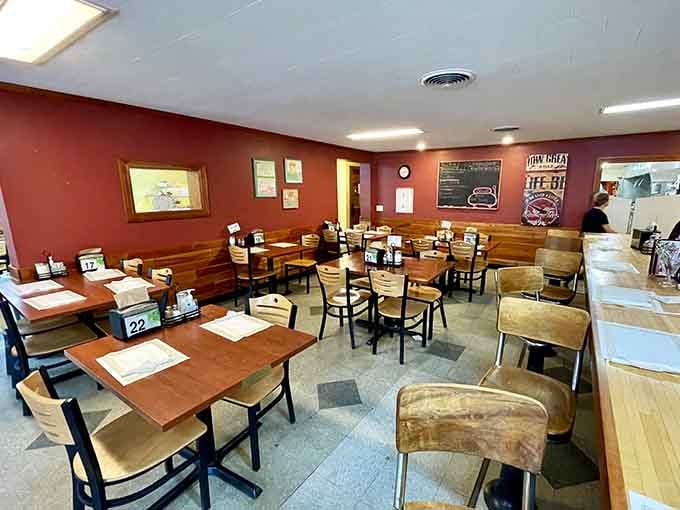 Simple booths and warm walls create the perfect setting for what matters most: mountains of delicious food.
