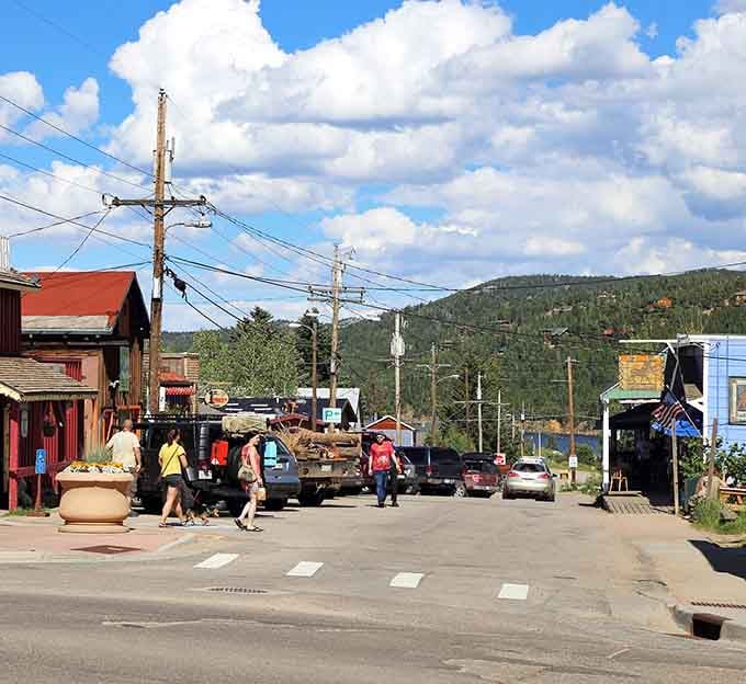 Where mountain peaks meet main street, and the scenery alone is worth the scenic drive up.