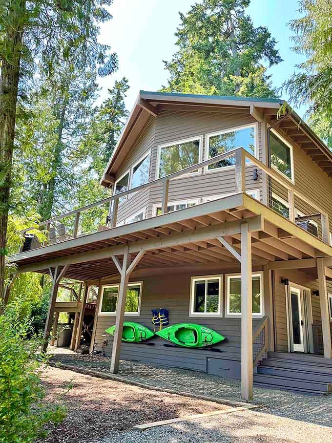 Modern architecture meets Pacific Northwest wilderness, proving you don't need to sacrifice comfort for adventure.