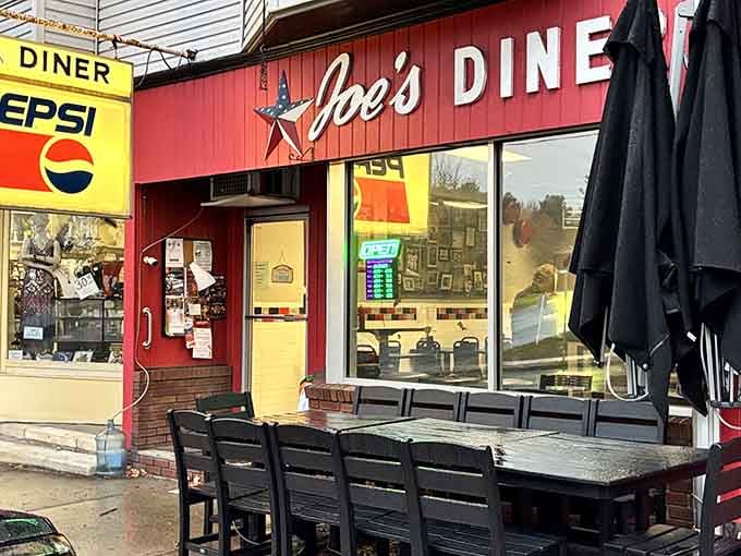 That fire-engine red exterior isn't just for show - it's a beacon calling every comfort food lover within miles.