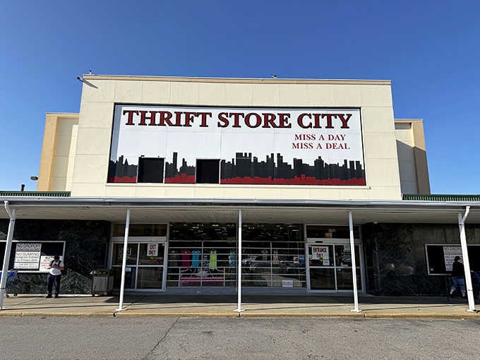 Miss a day, miss a deal isn't just clever marketing&mdash;it's the honest truth at this sprawling secondhand wonderland.