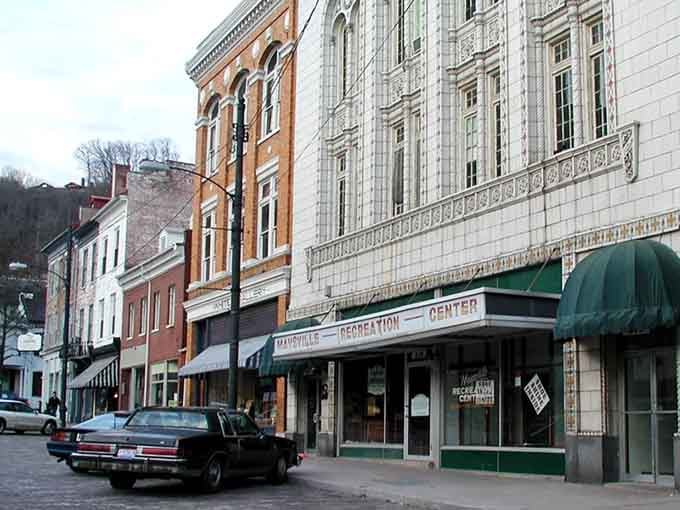 That vintage recreation center sign brings back memories of when downtown was where everyone gathered on Saturday nights.