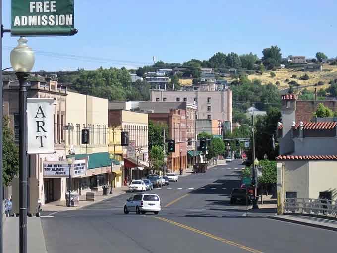 Free admission signs welcome you to explore a downtown where culture and affordability shake hands like old friends.
