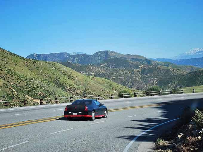 Those layered mountains stretching to the horizon prove Mother Nature has excellent taste in landscapes.