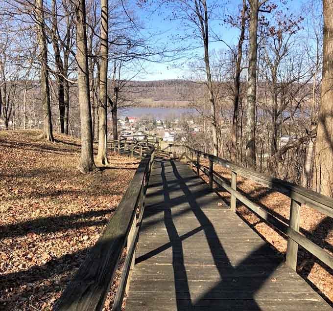 This boardwalk offers stunning river valley views that'll make your camera roll very happy indeed.