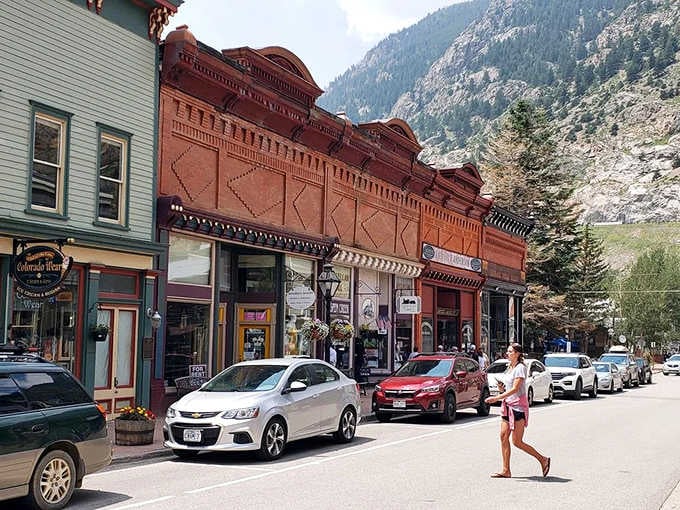 When even the architectural details are this well-preserved, you know this town takes its heritage seriously without being stuffy about it.