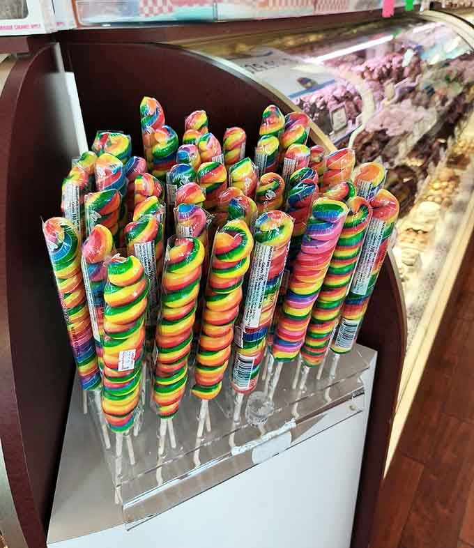These rainbow lollipops are so colorful they make Joseph's technicolor dreamcoat look like business casual attire.
