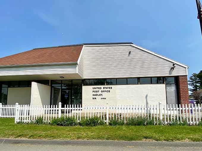 Even the post office here has that small-town charm with its white picket fence and unhurried vibe.