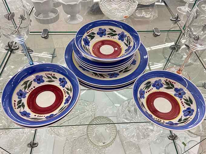 These hand-painted beauties prove someone's fancy dinnerware collection is now your affordable everyday set.