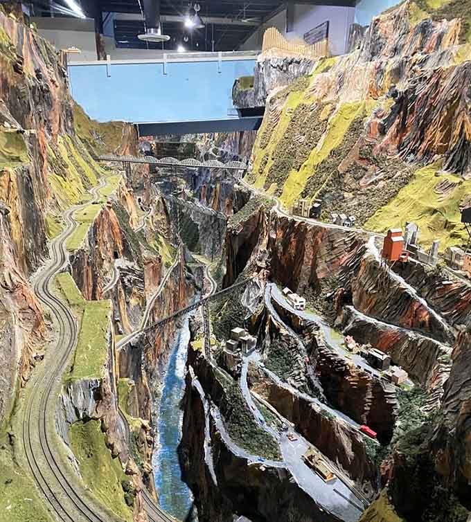 This canyon makes the Grand Canyon look like it's slacking off, complete with trains defying gravity at every turn.