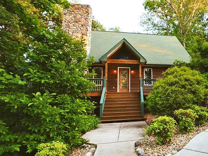 That moment when a log cabin manages to be both rustic and refined without trying too hard.