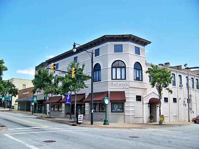 Corner building with elegant arches proves that small-town architecture can rival anything the big cities offer without the attitude.