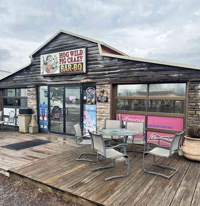 That cartoon pig with sunglasses playing guitar tells you everything: this place doesn't take itself too seriously.