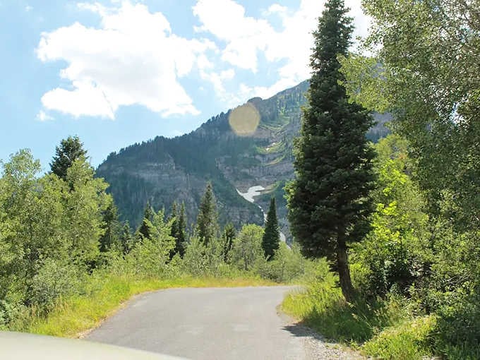 3a. lookout mountain parkway