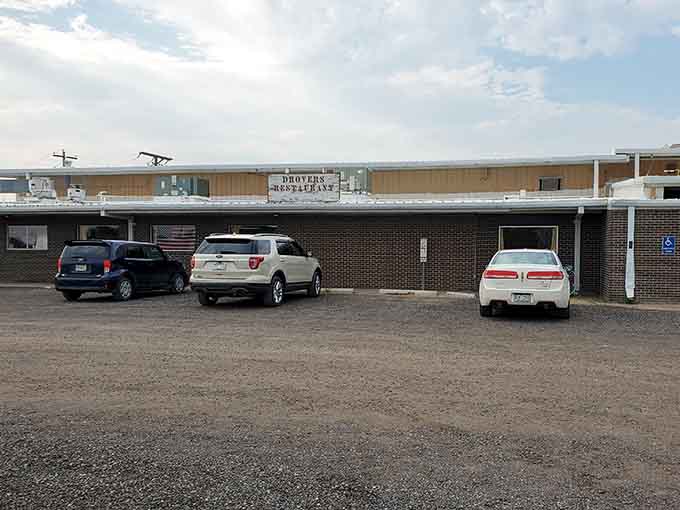 The full parking lot tells the real story: locals know something special happens behind these unassuming walls.