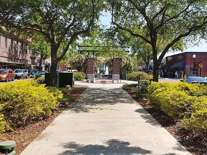 Shaded pathways and blooming gardens prove that the journey to lunch can be just as pleasant.
