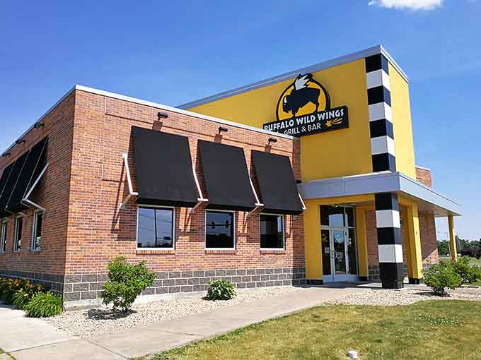 Those bold stripes and cheerful yellow make finding wings and beer easier than parallel parking on Main Street.