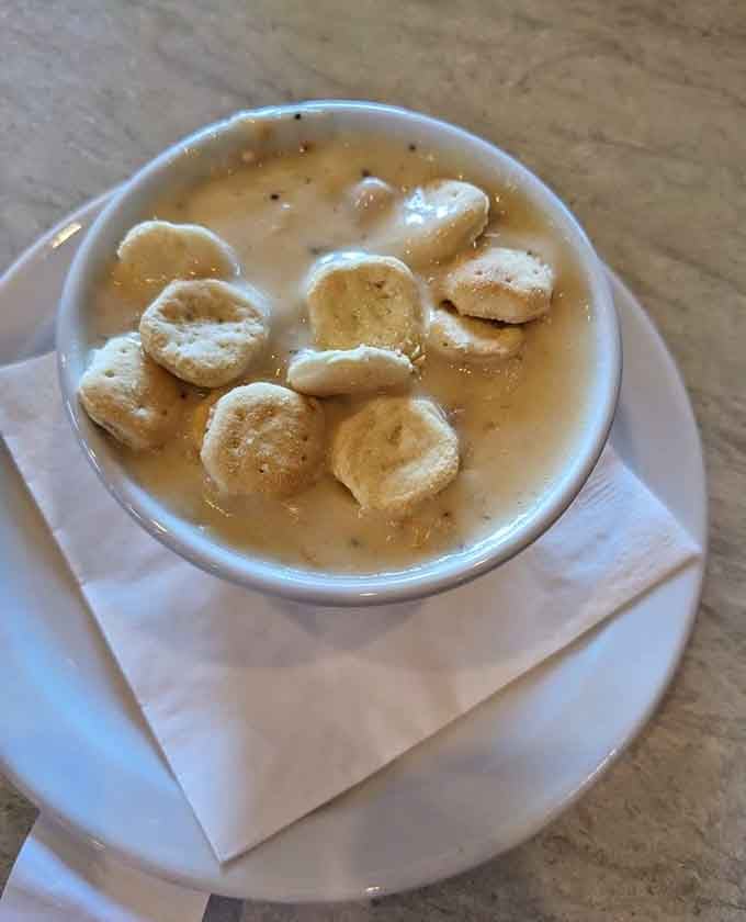 Creamy, clam-packed perfection topped with oyster crackers that know exactly what they're doing in this bowl.