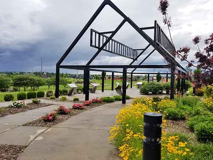 This striking sculpture frames Cunningham Park's pathways, turning a simple stroll into an Instagram-worthy adventure.