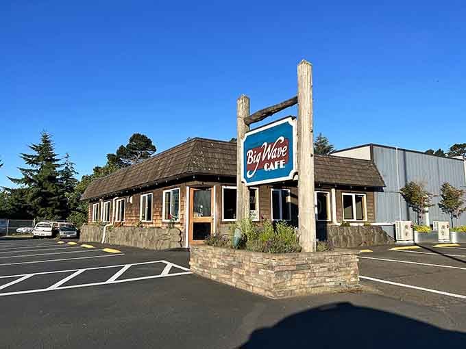Big Wave Cafe stands ready to fuel your coastal adventures with breakfast that actually tastes like someone cares.