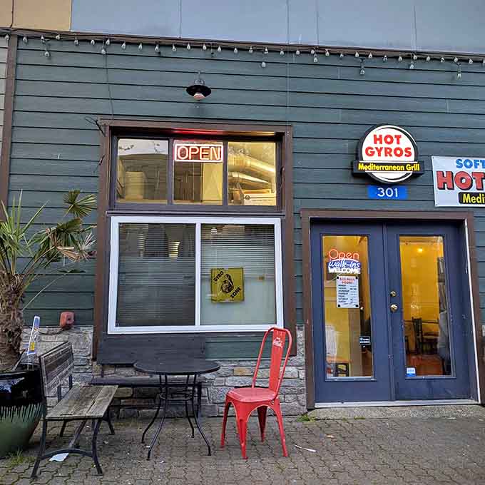 Mediterranean food in farm country? Mount Vernon keeps you guessing in the best possible way.