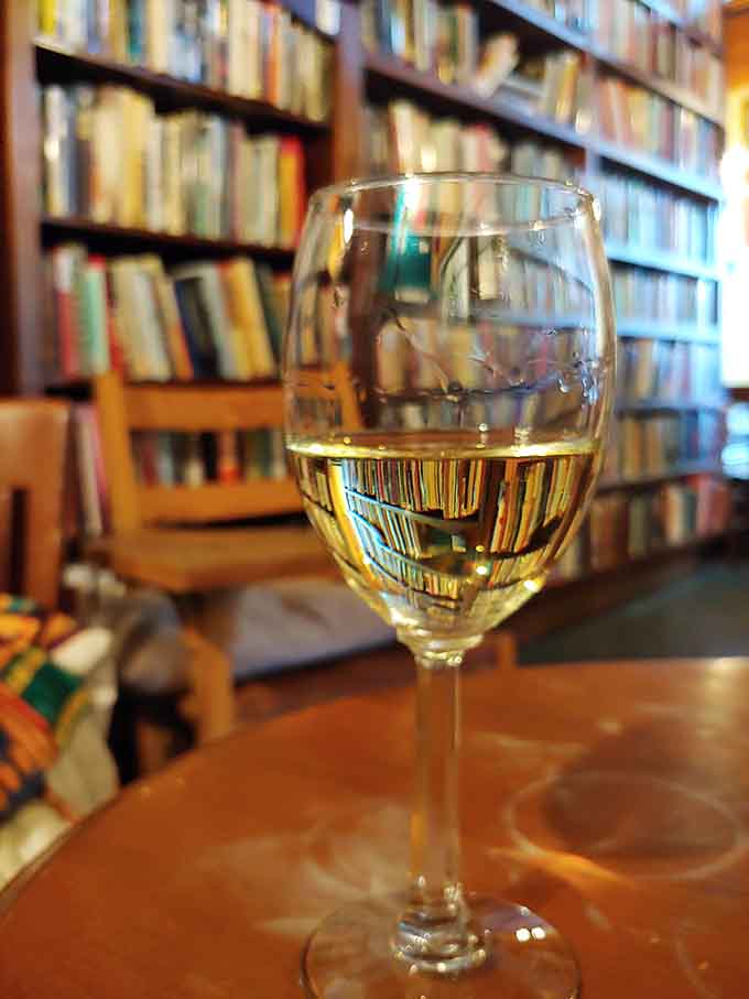 White wine with a backdrop of endless stories, the perfect pairing for a lazy afternoon escape.