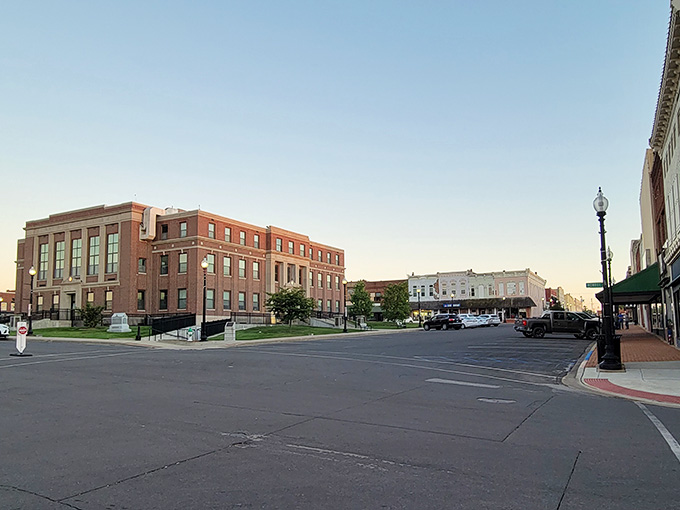 The spacious downtown layout gives everyone room to breathe&mdash;no cramped city blocks or traffic jams here.