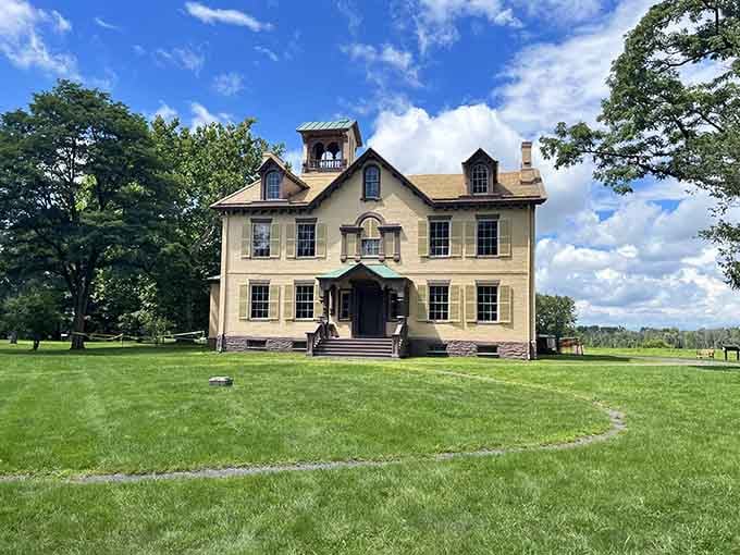 Blue skies and that distinctive cupola create a postcard-perfect scene where American political history unfolded in quiet countryside comfort.