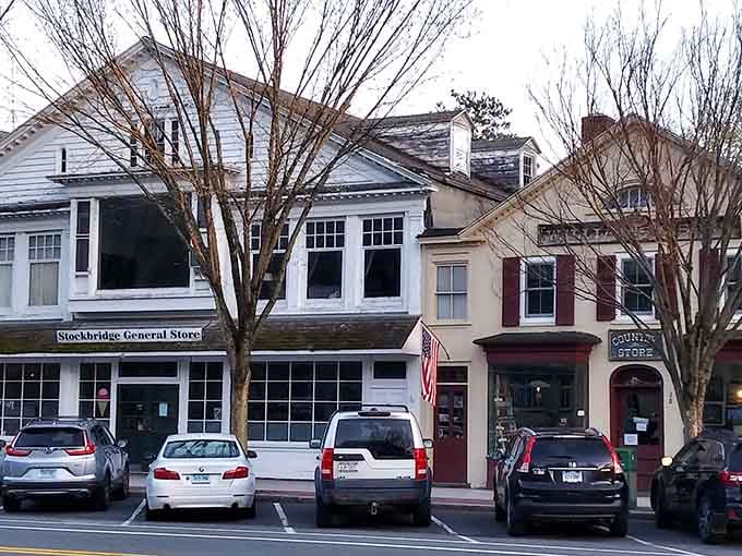 The 7 Tiniest Towns In Massachusetts Are Absolutely Worth The Drive