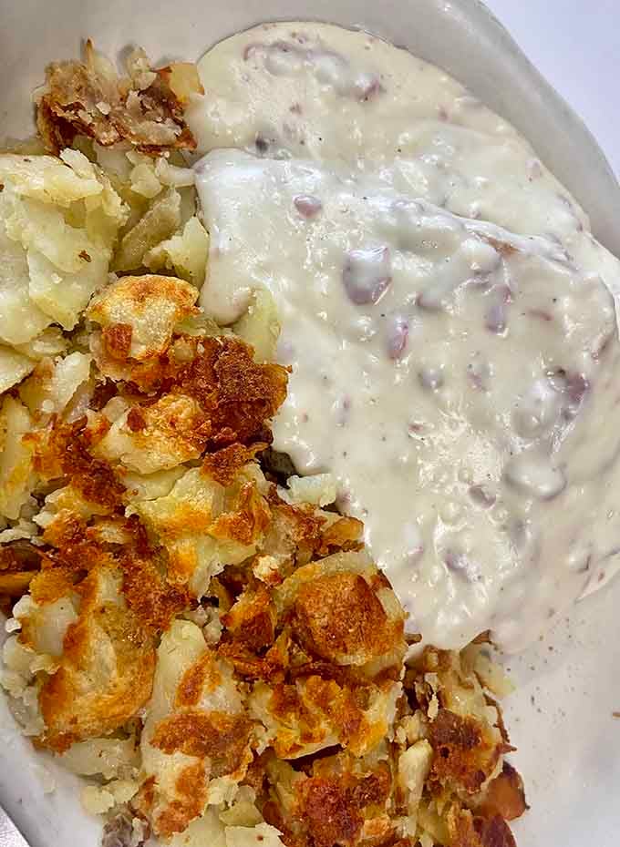 Golden hash browns meet creamy chipped beef in a breakfast marriage that's stood the test of time.