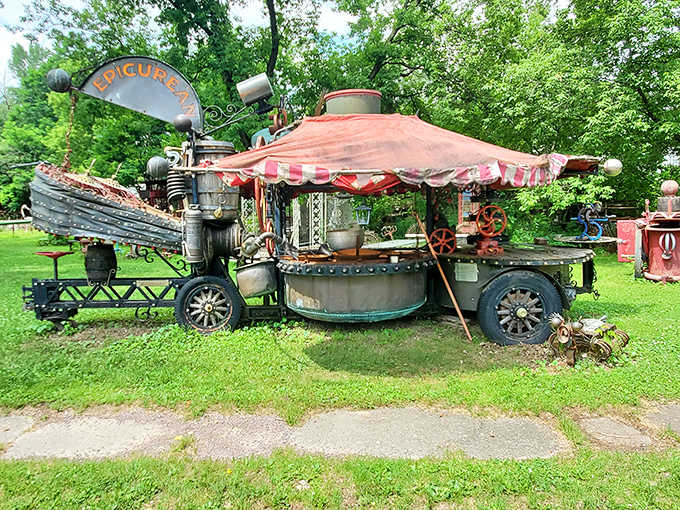 The Epicurean BBQ looks ready to grill steaks for Jules Verne and his entire steampunk dinner party.