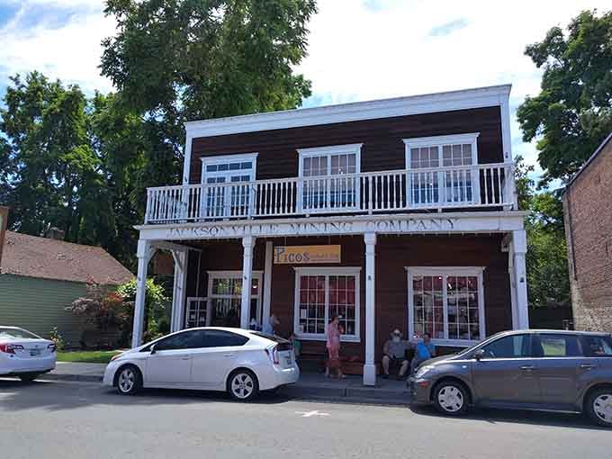 This two-story beauty with its balcony practically begs you to imagine what life was like when gold was the local currency.