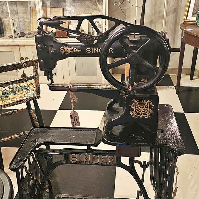 This Singer sewing machine built clothing when "fast fashion" meant your seamstress worked quickly, not cheaply.