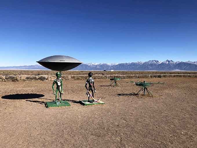 The flying saucer sculpture stands ready for intergalactic visitors who apparently appreciate a good mountain view as much as we do.